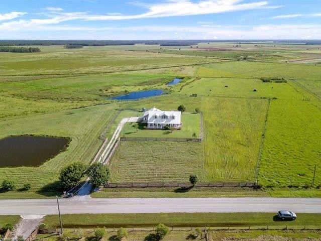6307 Johnston Rd, Zolfo Springs, FL 33890