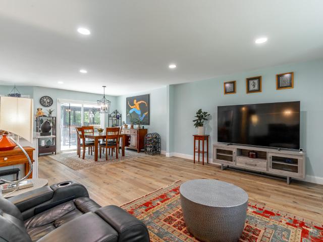6307 Ridge Lake Road
