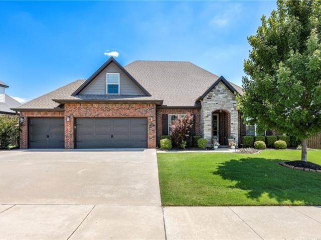 6307 S 49th St, Rogers, AR 72758