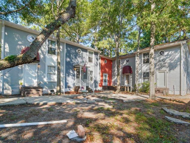 6307 Wildwood Trail B