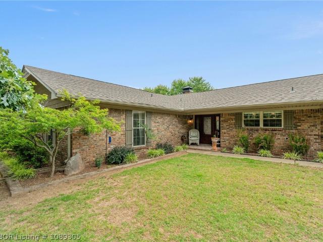 6308 N Mountain Grove Road