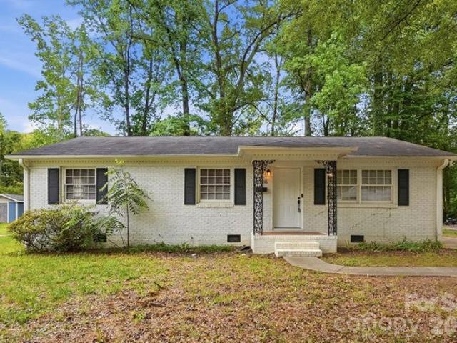 6308 Covecreek Dr, Charlotte, NC 28215
