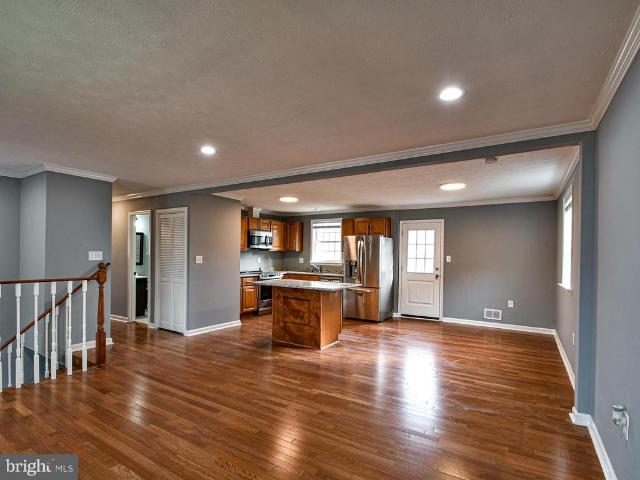6308 larwin drive # main level