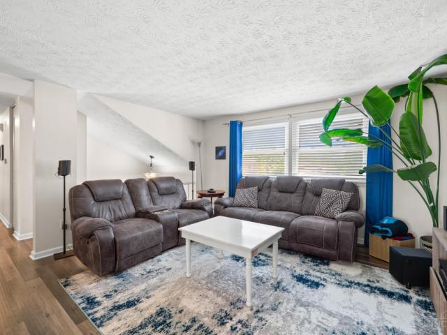 6309 Port Lane