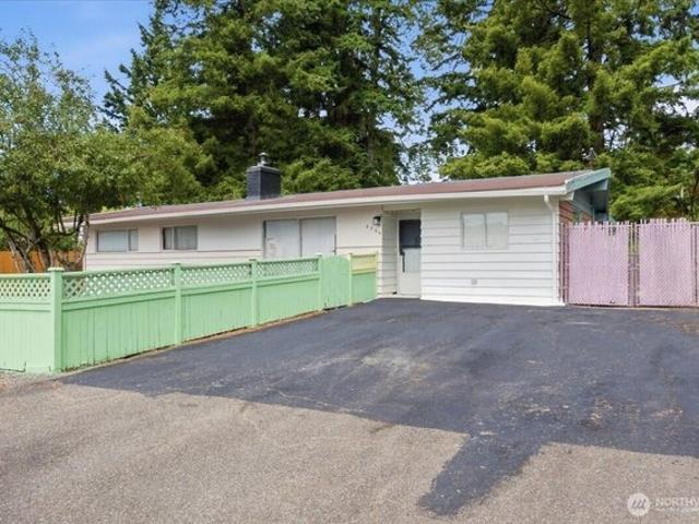 6309 rd St SW, Lynnwood, WA 98036