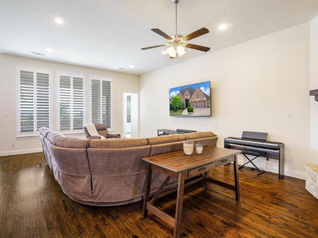 6309 Savannah Oak Trail