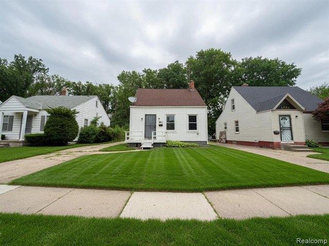 6300 Radnor St, Detroit, MI 48224