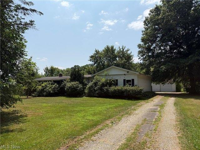 6300 Summers Rd, Hartsgrove, OH 44099