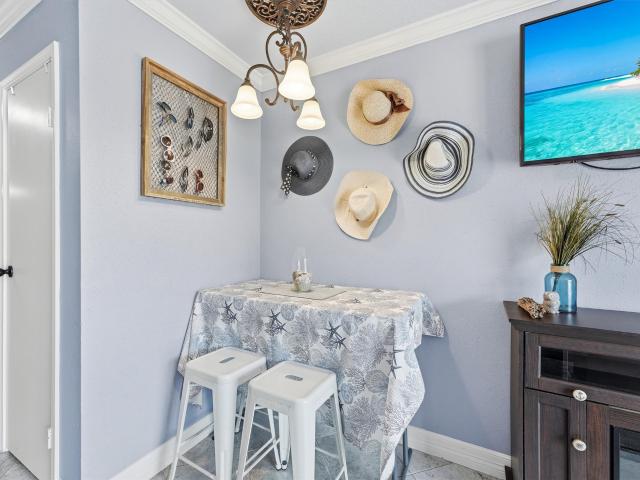 6300 Seawall Boulevard 6107