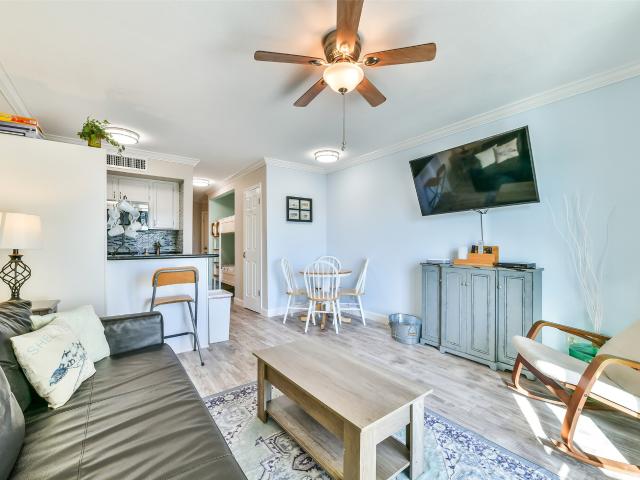 6300 Seawall Boulevard 9220