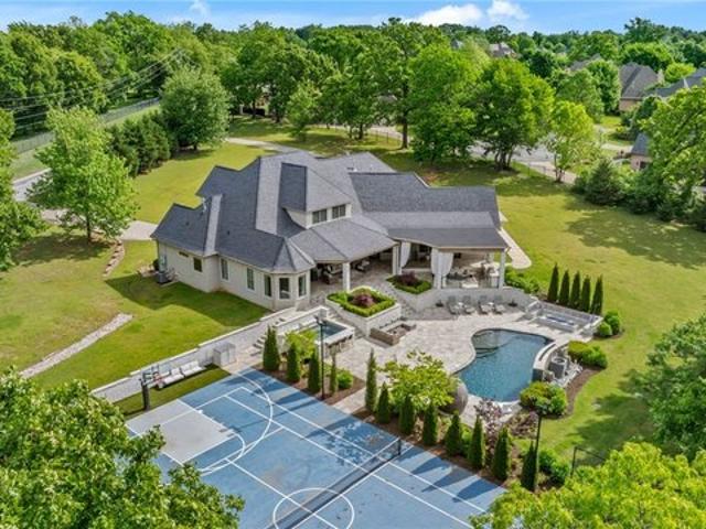 6300 W Northgate Rd, Rogers, AR 72758