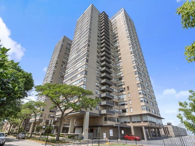 6301 N Sheridan Rd Apt 19N, Chicago, IL 60660