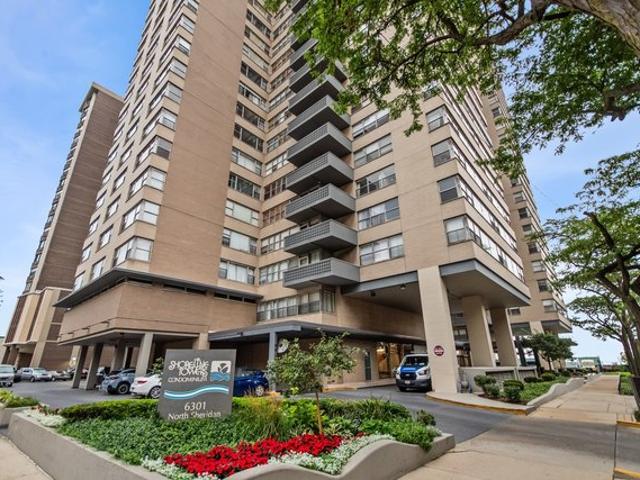 6301 N Sheridan Rd Apt 21M, Chicago, IL 60660