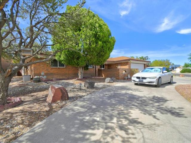 6301 Cuesta Pl NW, Albuquerque, NM 87120