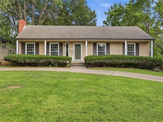 6301 E 109th Ter, Kansas City, MO 64134