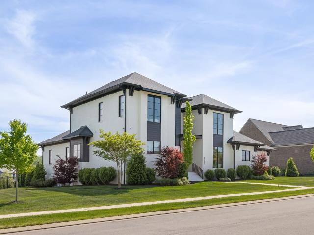 6301 Percheron Ln