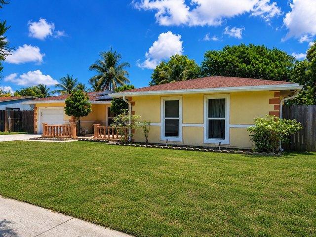 6301 SW 7th St, Margate, FL 33068