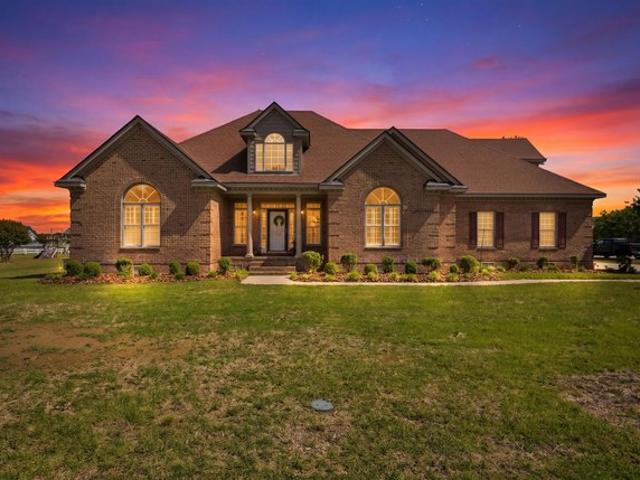 6301 Waters Edge Dr, Rocky Mount, NC 27803