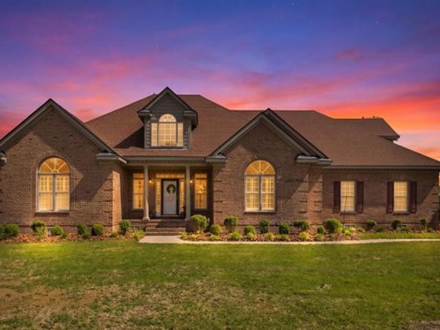 6301 Waters Edge Dr, Rocky Mount, NC 27803