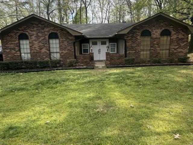 6302 Granada Trl, Pine Bluff, AR 71603