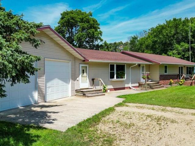 63037 th St, Hewitt, MN 56453