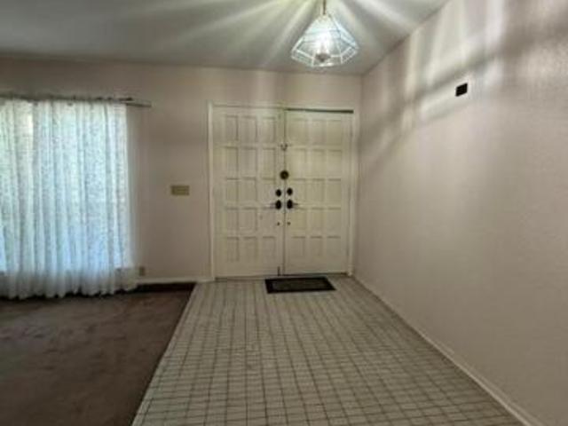 6303 Maricopa