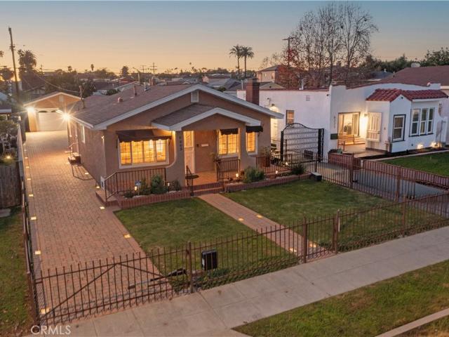 6303 Eileen Ave, Los Angeles, CA 90043 | Compass