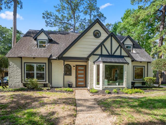 6303 Larkmount Drive