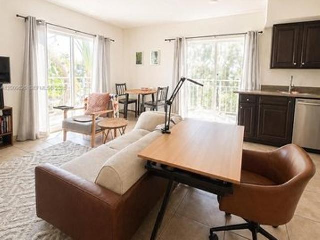 630 85th St Apt 101, Miami Beach, FL 33141