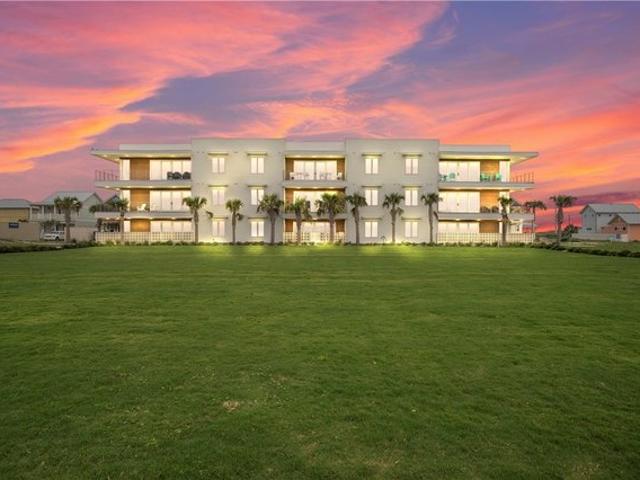 630 Center Sq W Unit 202, Port Aransas, TX 78373