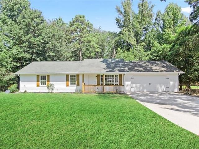 630 Crosscreek Trl SE, Conyers, GA 30094