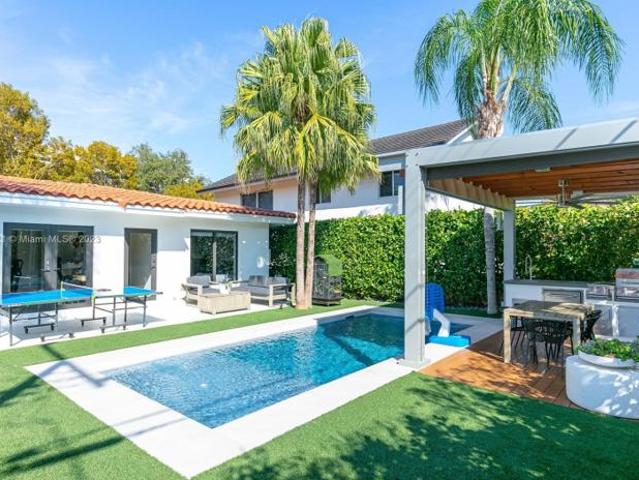 630 Almeria Ave, Coral Gables, FL 33134