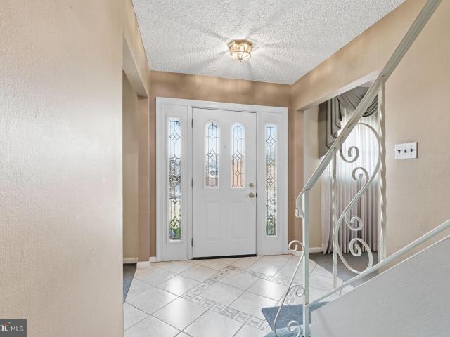 630 Artwood Dr, Philadelphia, PA 19115 | MLS #PAPH2605 | Compass