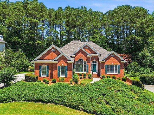 630 Bentwater Dr, Acworth, GA 30101