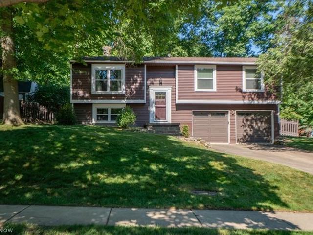 630 Berkshire Dr, Medina, OH 44256