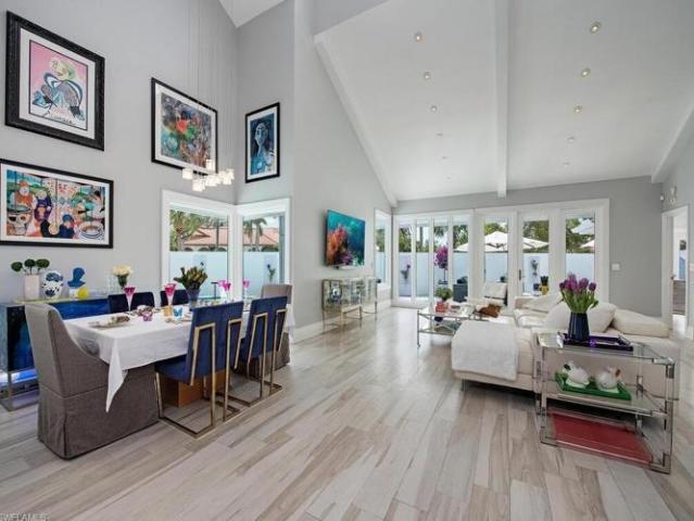 630 Bridge Way Ln, Naples, FL 34108