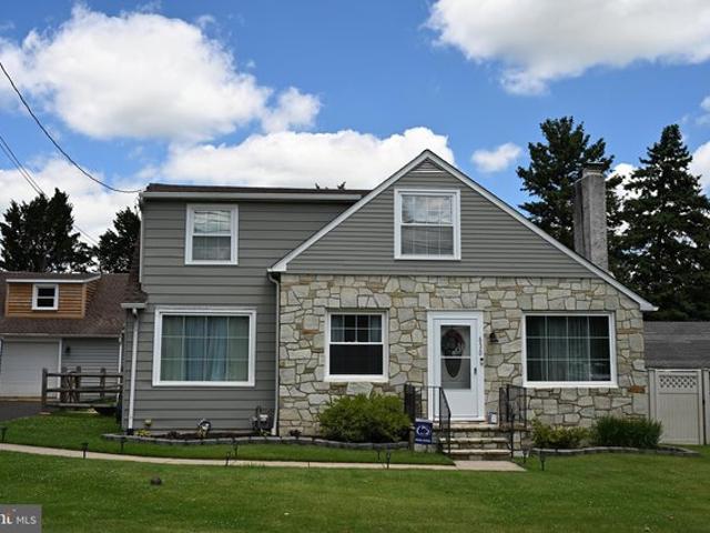 630 Elmwood Ave, Feasterville Trevose, PA 19053