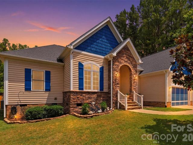 630 Kenway Loop
