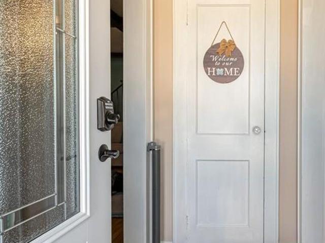 630 Oak Neck Rd, West Islip, NY 11795 | MLS #982237 | Compass