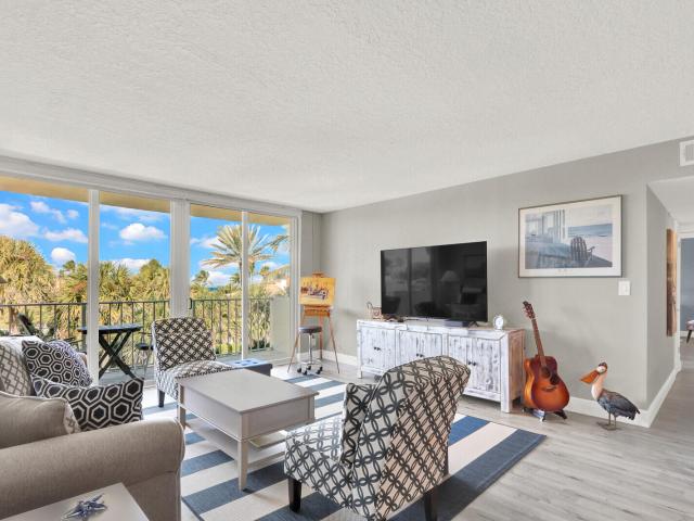 630 Ocean Dr, Unit 407, Juno Beach, FL 33408 | MLS #R11153