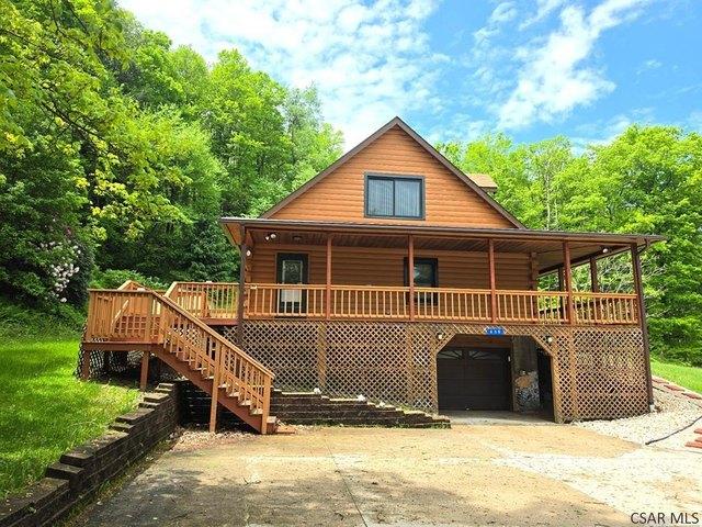 630 Mount Carmel Dr, Windber, PA 15963