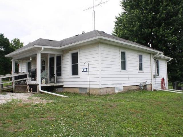 630 N Cadwalader St, Prairie City, IL 61470
