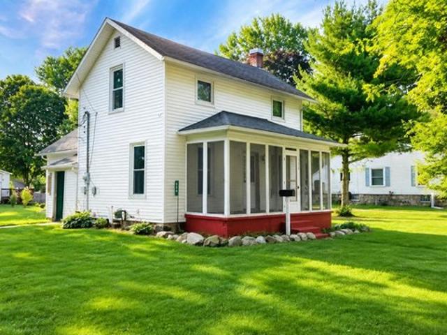 630 N Main St, Bellevue, MI 49021