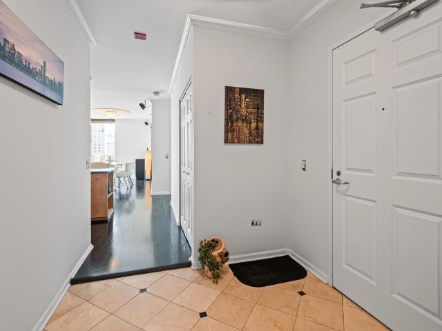 630 N State St, Unit 2601, Chicago, IL 60654 | Compass