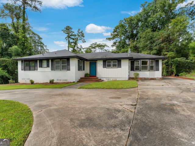 630 Pierce Ave