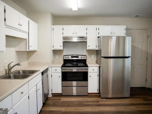 630 Rushing Street