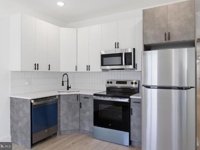 630 W Cumberland Street # 2
