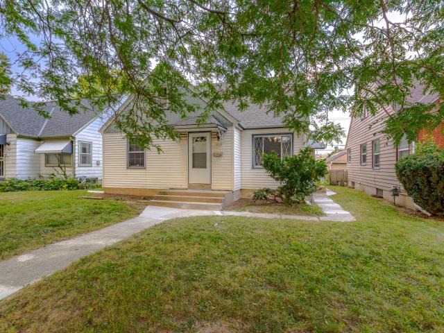 6314 W Medford Ave, Milwaukee, WI 53218 | MLS #1930 | Compass