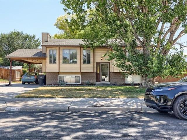 6315 S Stokewater Dr, Taylorsville, UT 84129