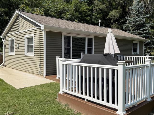 63166 Lakeshore Drive